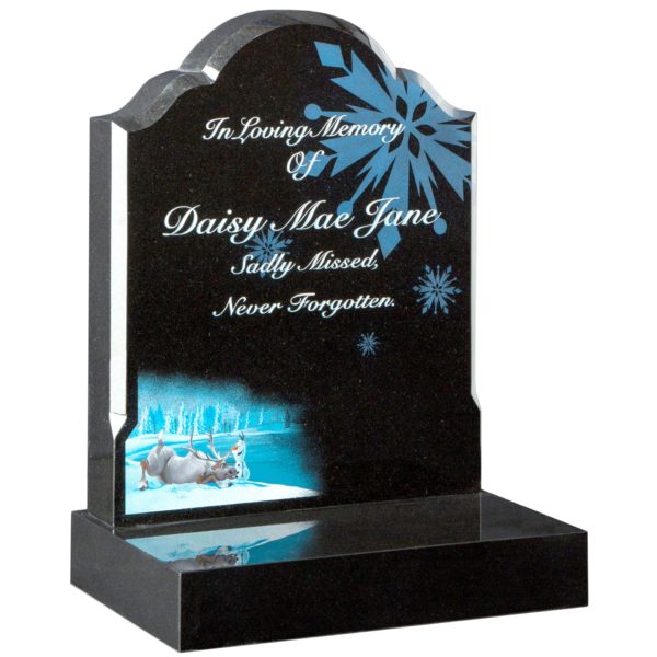 Ornate Ogee Design at Art Craft Memorials - 02380 390 323